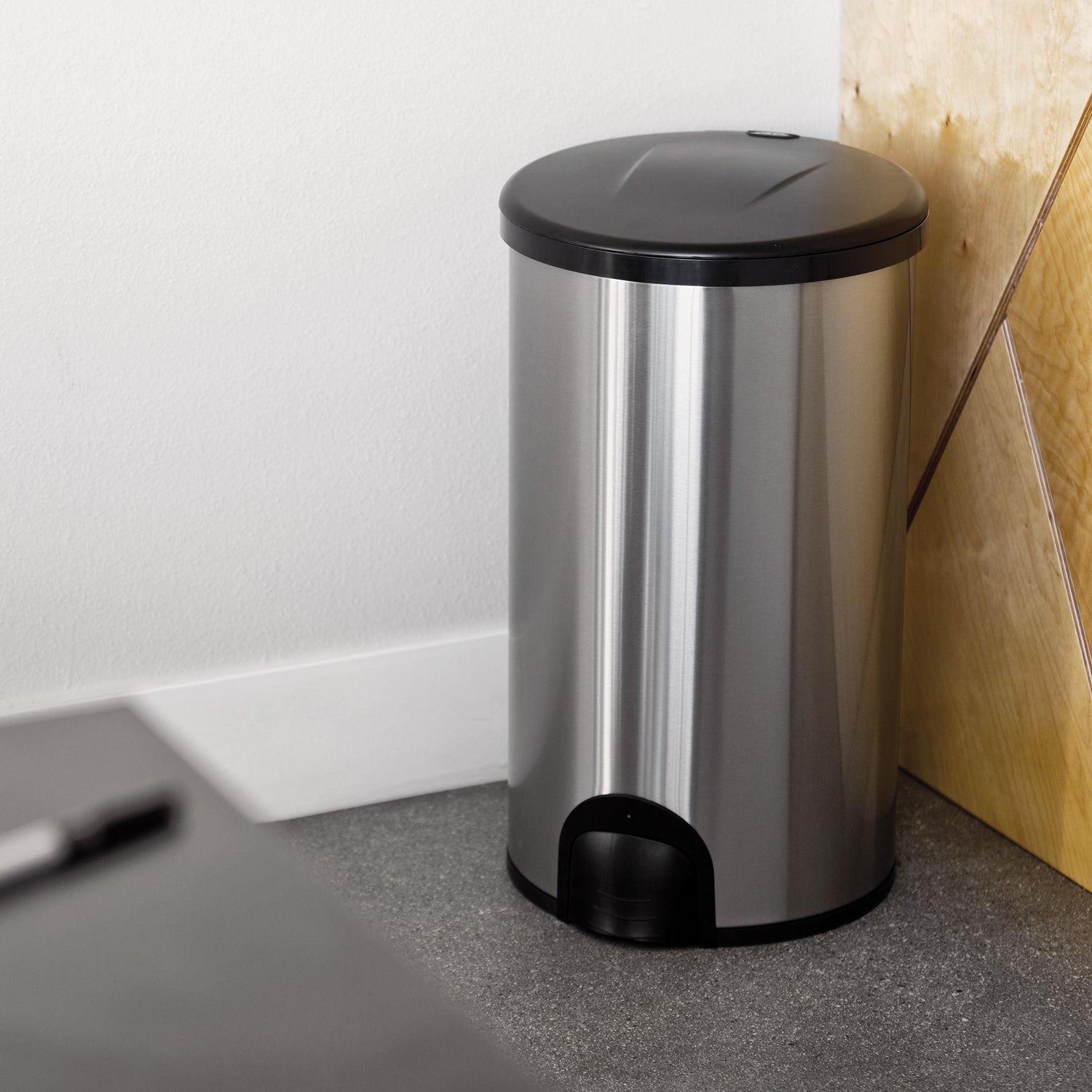Tap Sensor Trash Can & Step On Trash Can, Kitchen Trash Can | NINESTARS